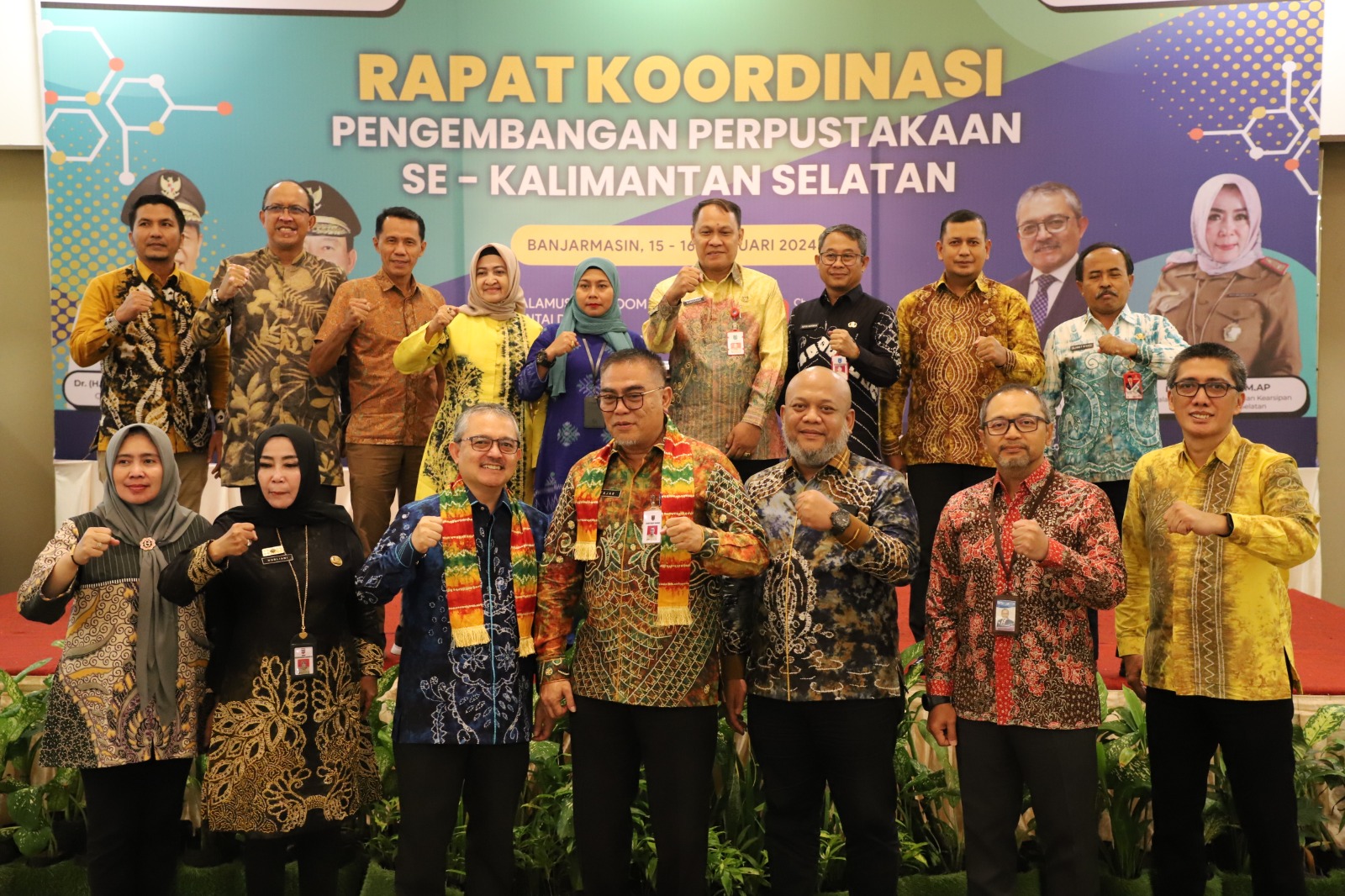 Membangun budaya baca melalui 10 ribu perpustakaan desa | membangun-budaya-baca-melalui-10-ribu ...