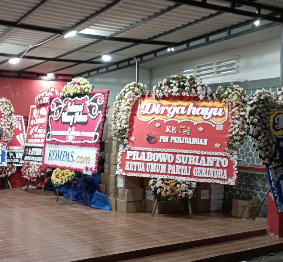 HUT PDIP ke-51, Prabowo kirim karangan bunga | hut-pdip-ke51-prabowo ...