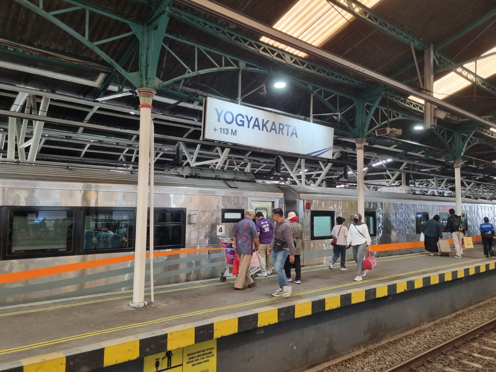 KAI Daop 6 Yogyakarta buka pemesanan tiket KA tambahan Lebaran