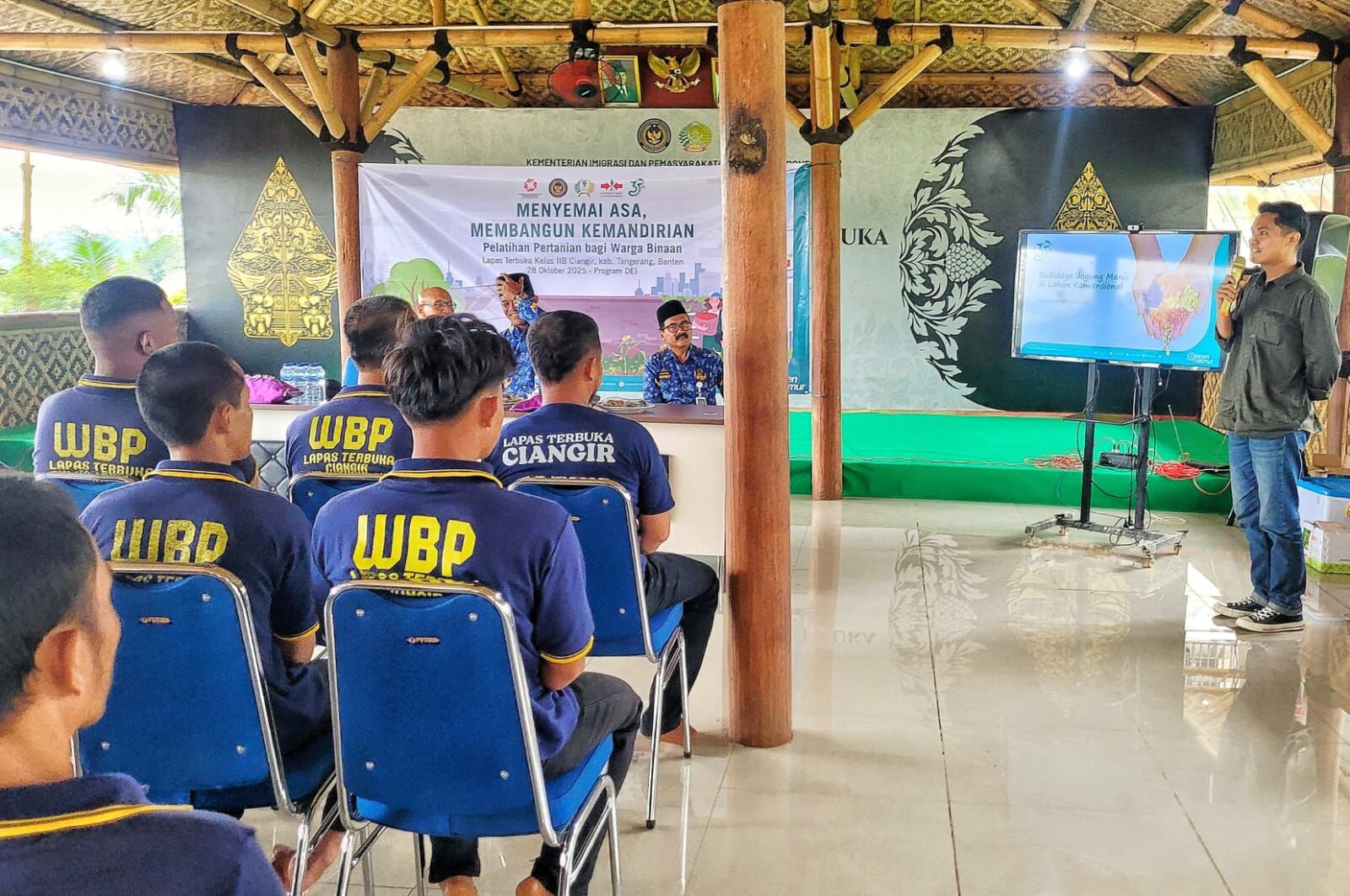 Peringati HSP 2025, Lapas Ciangir dan Ewindo gelar pelatihan budidaya sayuran kepada WBP