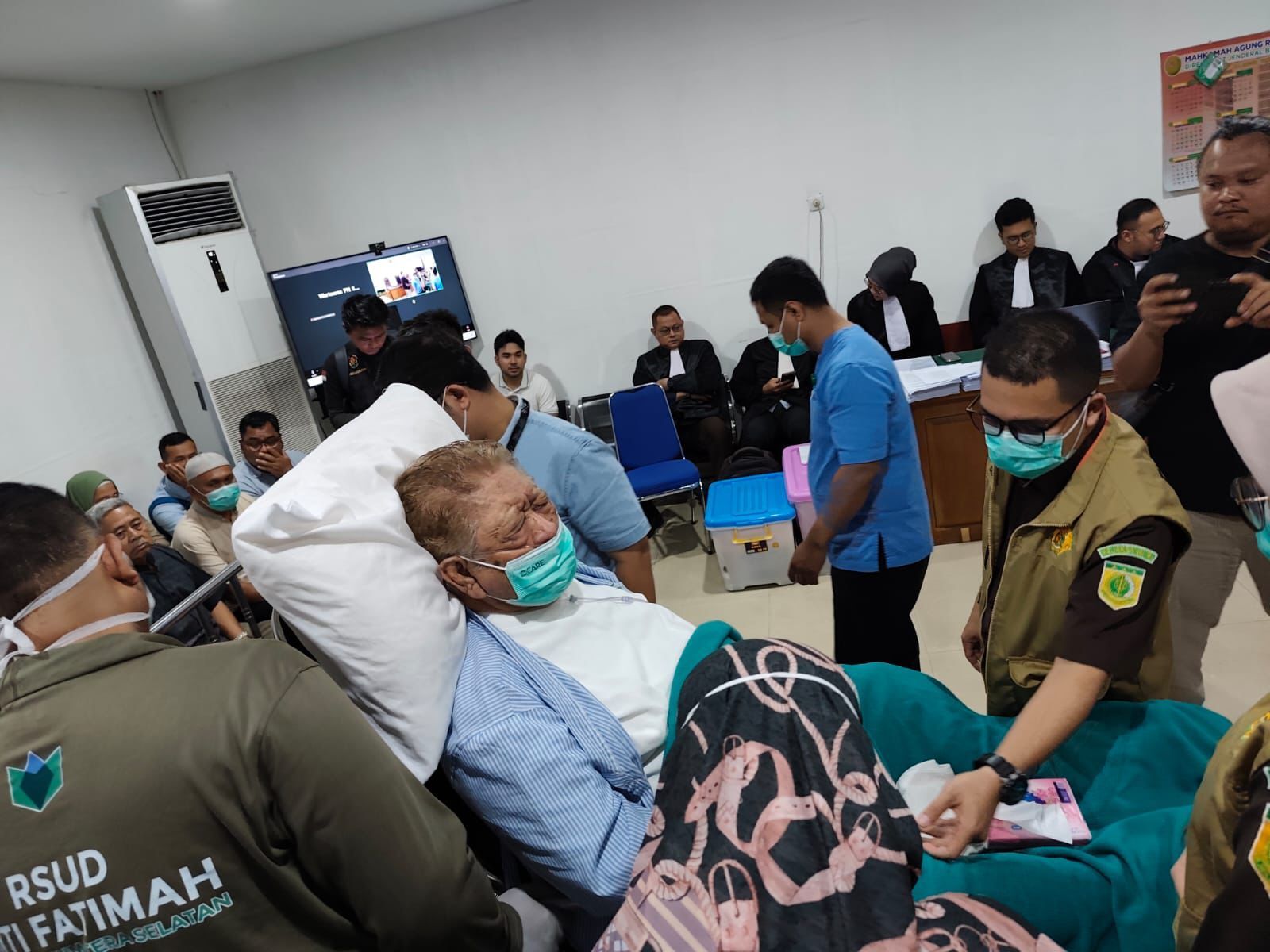 Guru Besar FH UI ajukan Amicus Curiae di kasus Haji Halim | UI Law ...